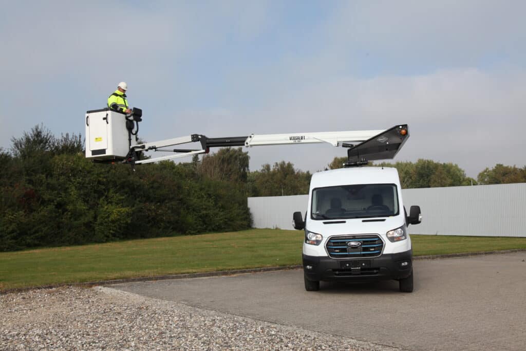 Electric MEWPs: Sustainable Aerial Lifts For Your Business | Versalift ...